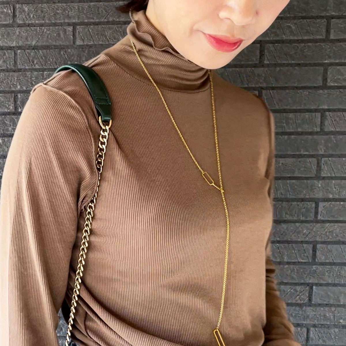 GUのリブトップス990円の万能ぶりがすごい！大人女子が着る時の注意点も | 女子SPA！