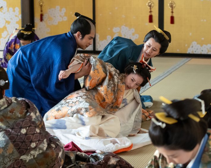 NHK『大奥』自分の孫に毒を盛る“バケモノ”仲間由紀恵は成敗、しかし呪縛のツケは溜まっていく | 女子SPA！ | ページ 2