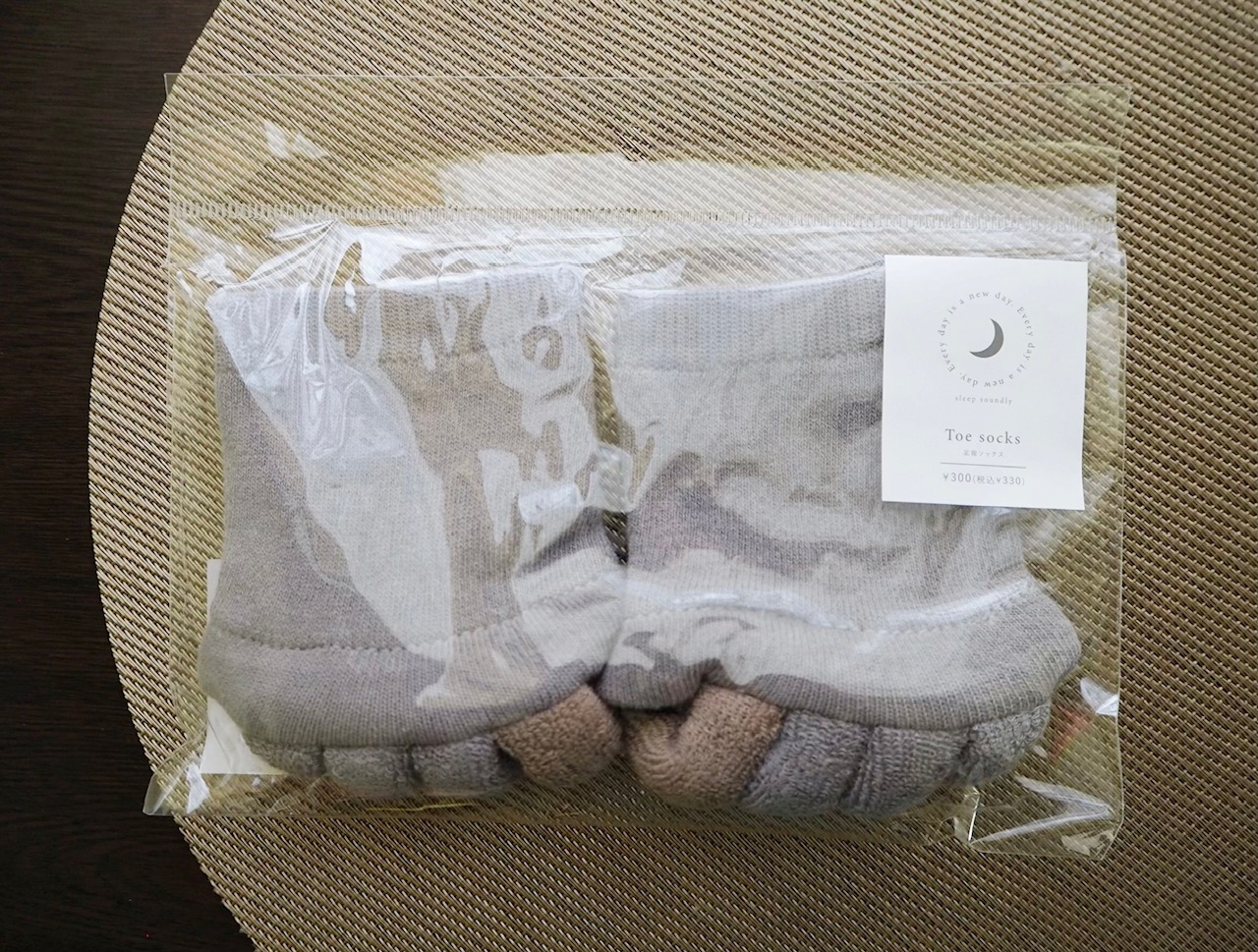 勝手に気持ち良くなれる！3COINSの足指ソックスが1日の疲れを解放させてくれる | 女子SPA！