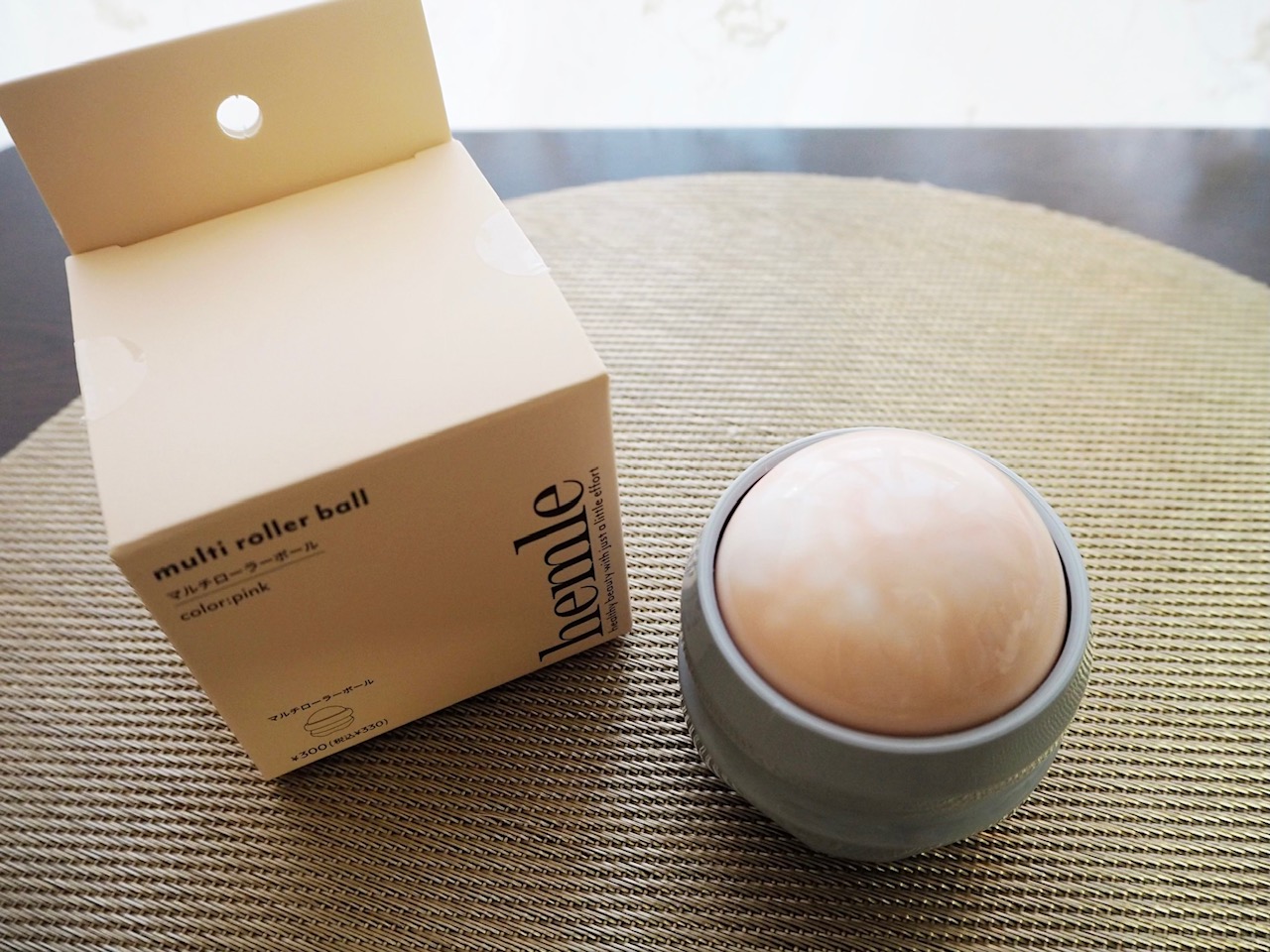 首こりさん、注目！ 3COINS「マルチローラーボール」がちょうどいい塩梅すぎて試してほしい | 女子SPA！