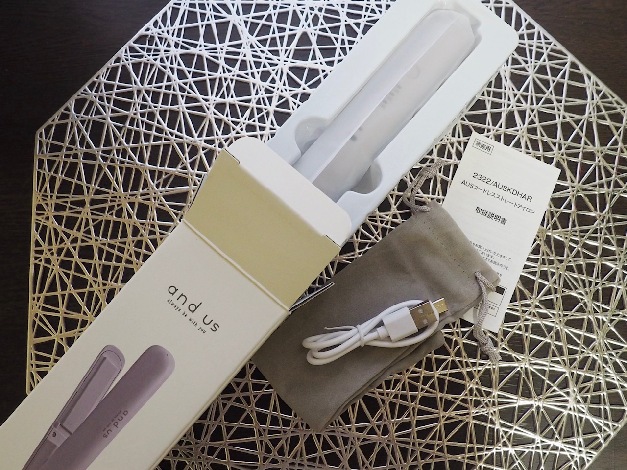 3COINSの高級コードレスアイロン、使いやすいけど残念ポイントも | 女子SPA！