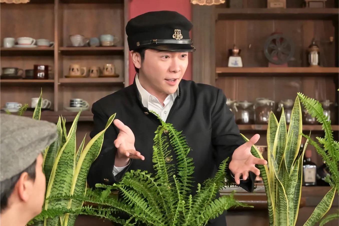 NHK『あんぱん』28歳国民的ミュージシャンの初登場から続く“存在感”。歌唱シーンでは | 女子SPA！